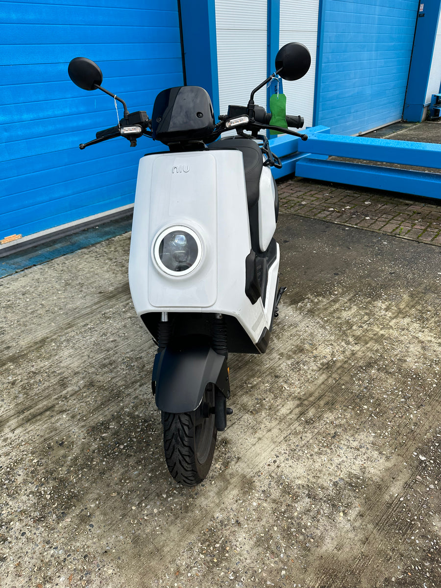 NIU NQi GT Pro Cargo - electric moped – Urban eBikes