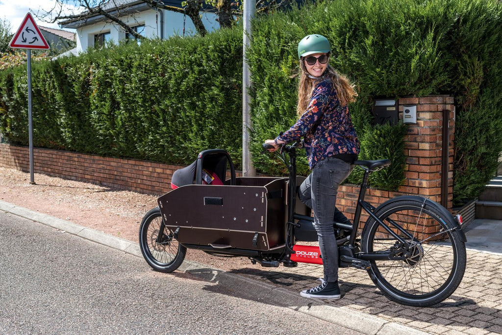 Douze V2 Brose - Family Cargo Bike Electric – Urban eBikes
